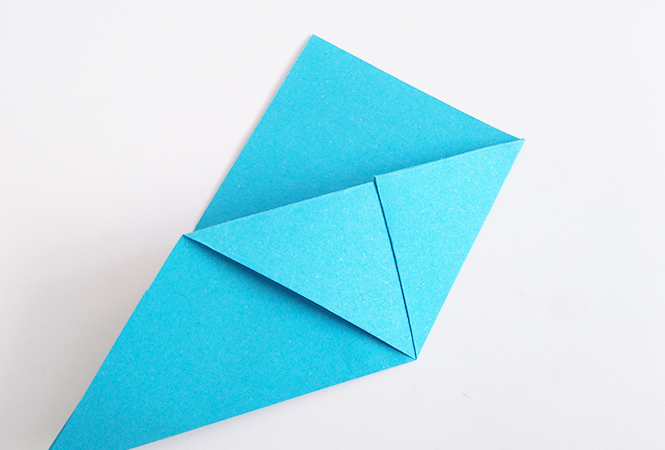 DIY origami : marque page en forme de petits monstres | MOMES