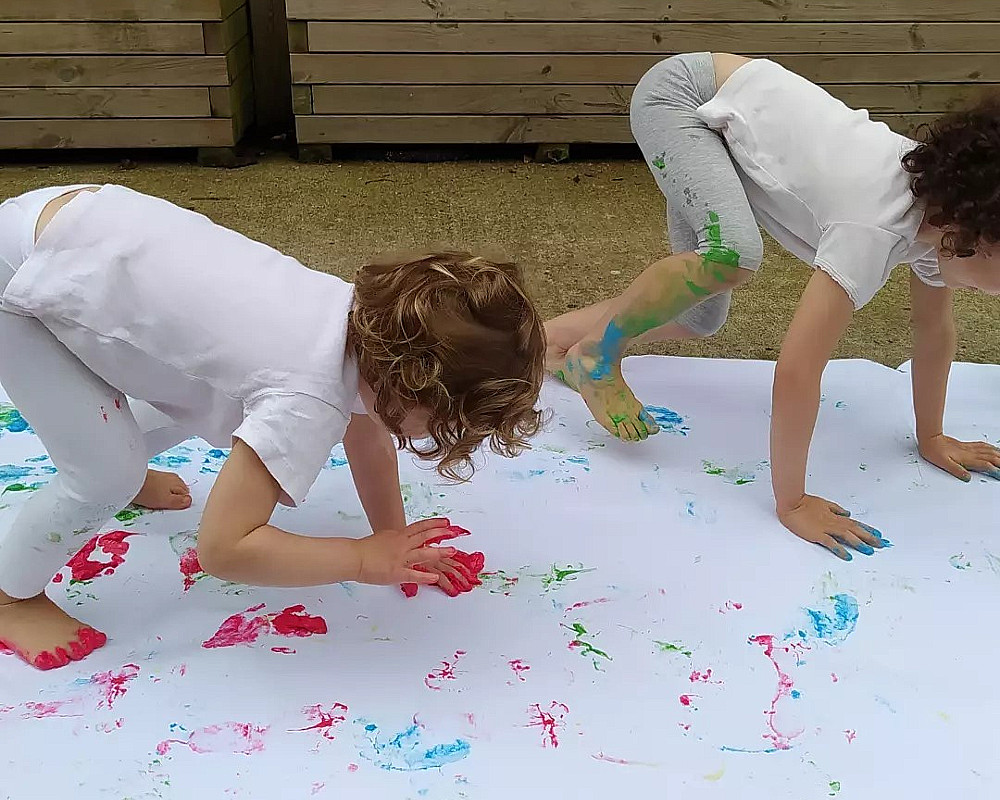 Top 20 des activités sensorielles pour les enfants | MOMES