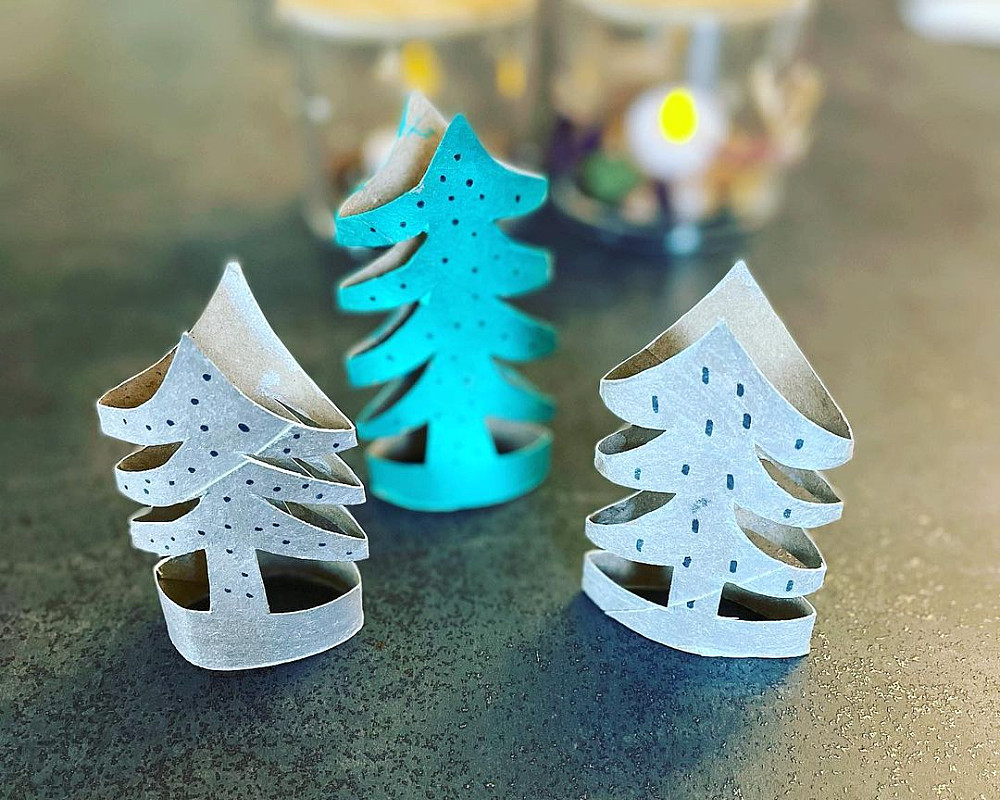 20 bricolages et peintures autour du sapin de Noël | MOMES