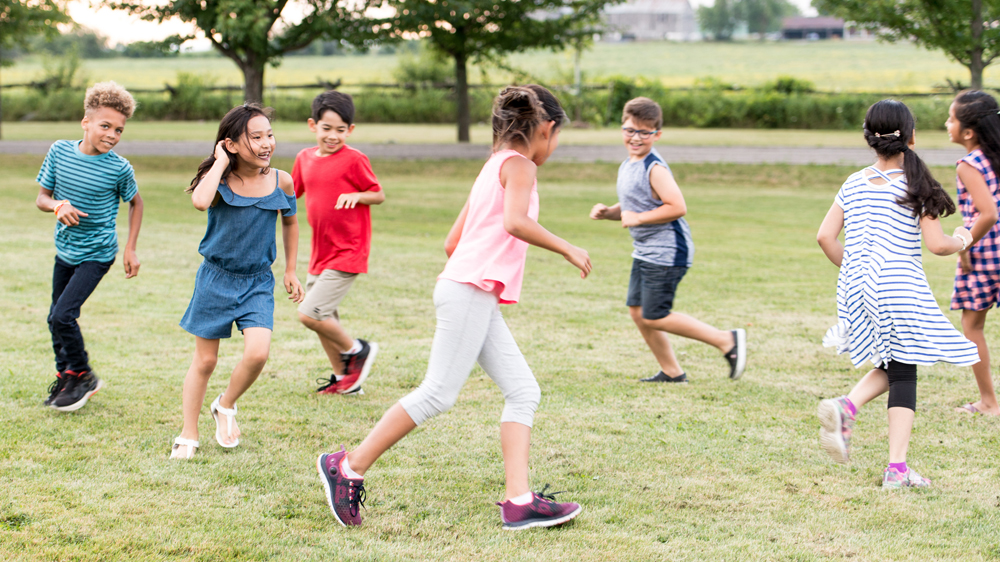 Découvrez à quels jeux jouent les enfants des autres pays | MOMES