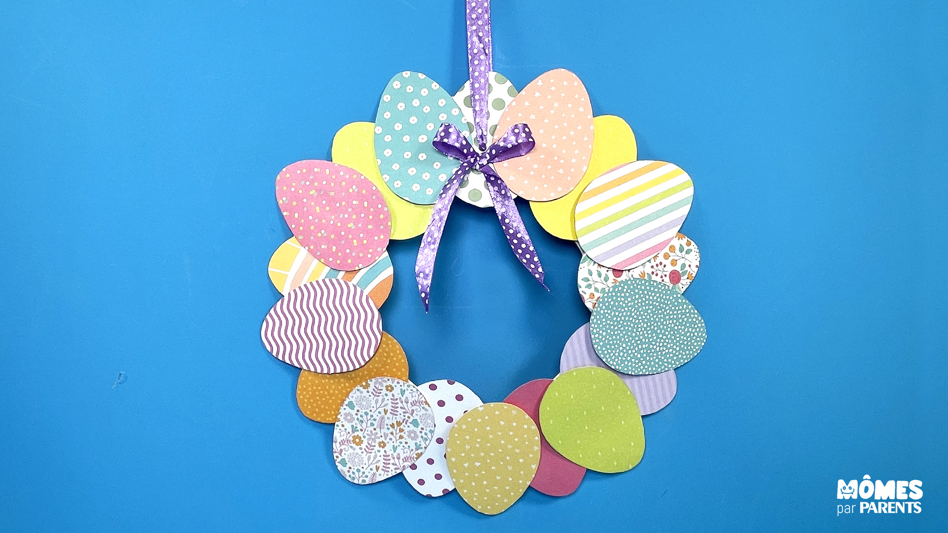 Déco couronne d’œufs de Pâques à accrocher | MOMES